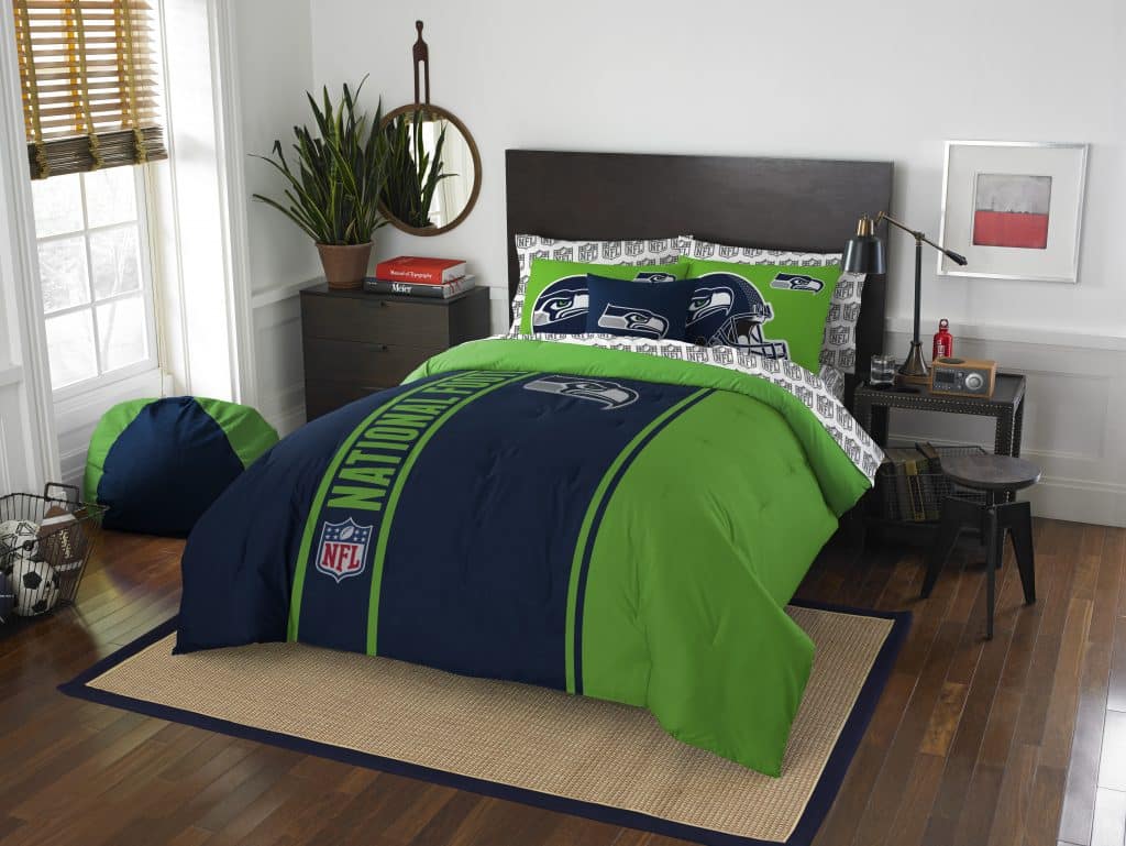 Seattle Seahawks Soft & Cozy Full Size Bed In A Bag - Detroit Game Gear